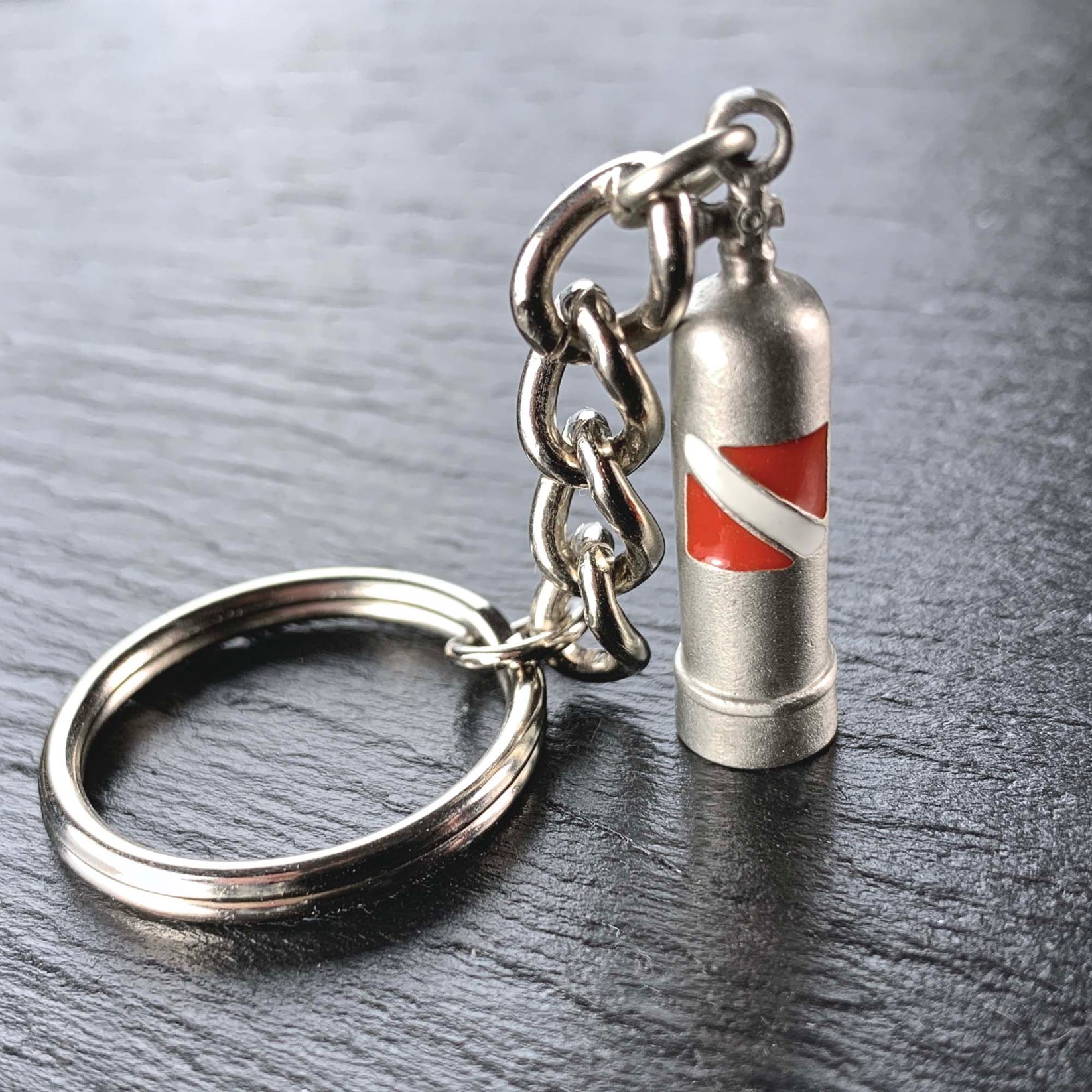 Scuba Tank Keychain with Dive Flag – Diver’s Collection – Pewter