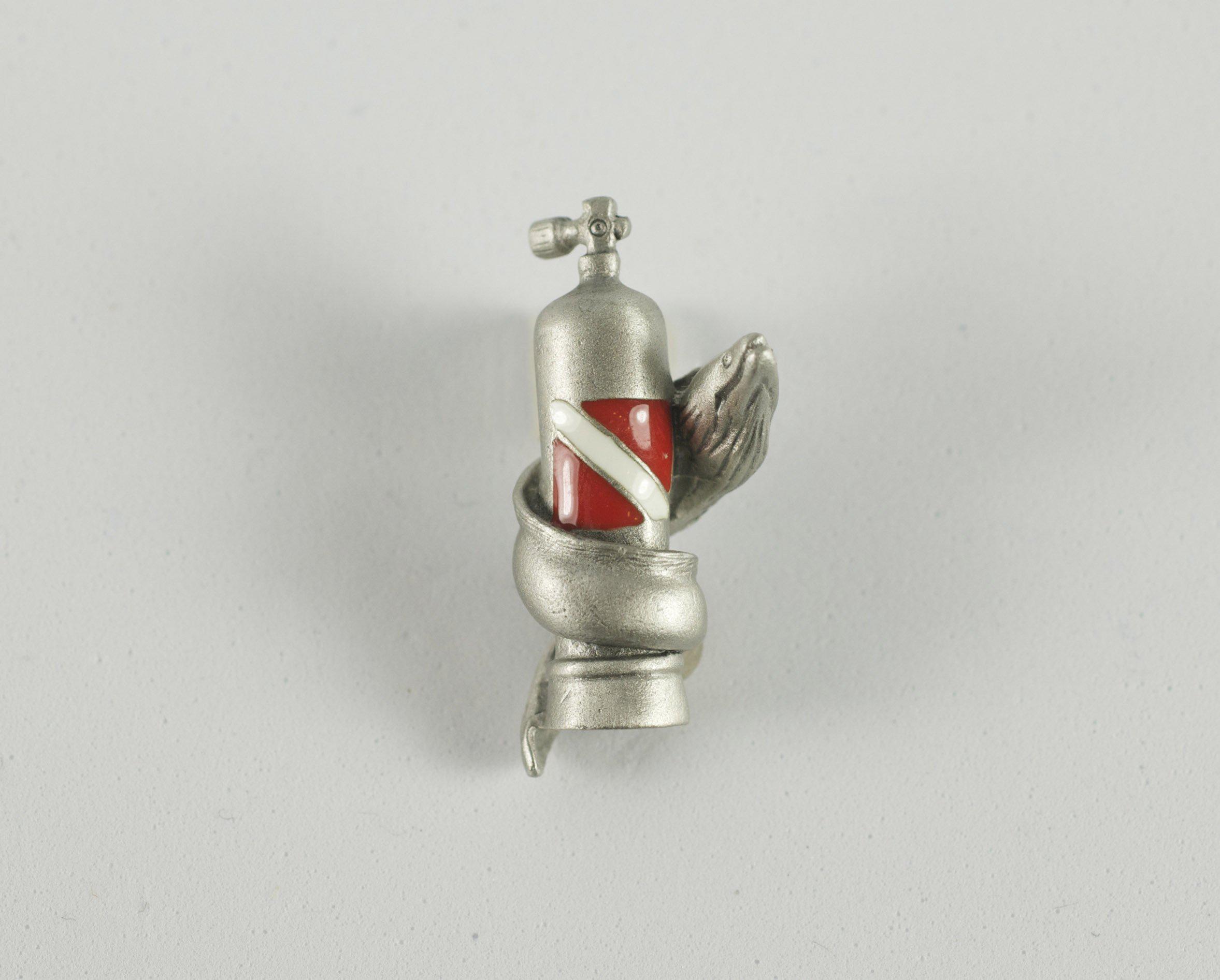 Moray Eel & Scuba Tank Pin- Scuba Diving Pin,Moray Eel Pin, Gifts for ...